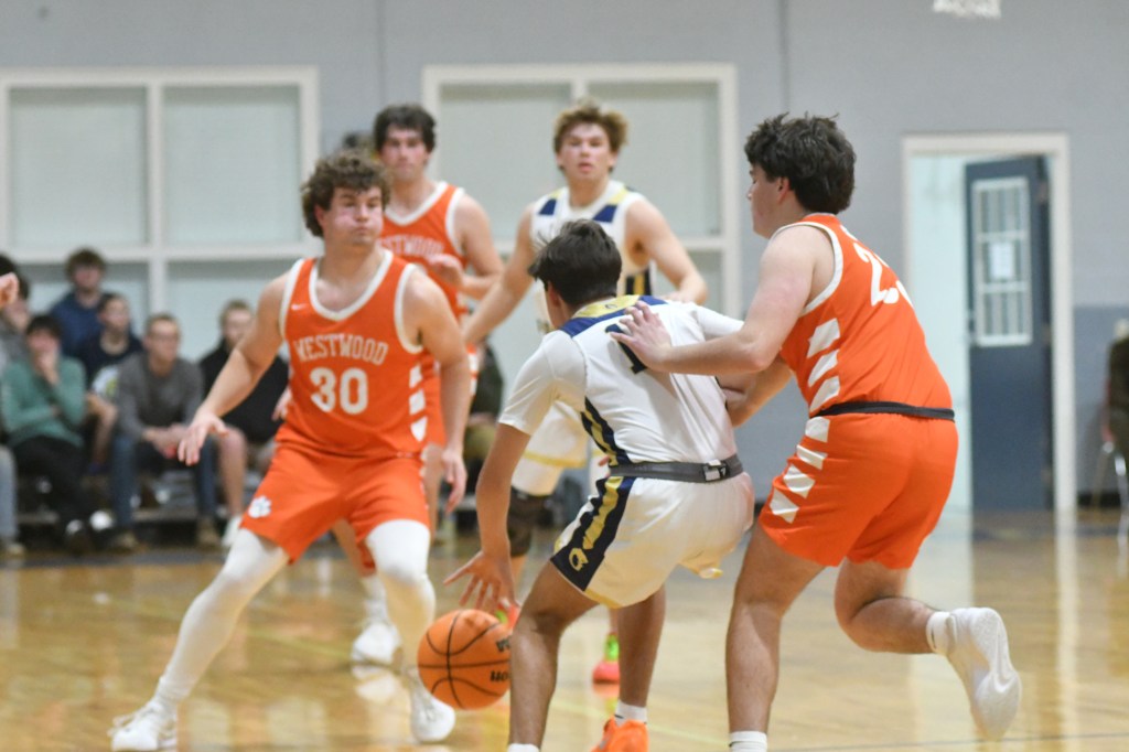 Grace Christian stumbles against Westwood, setting up crowded battle ...